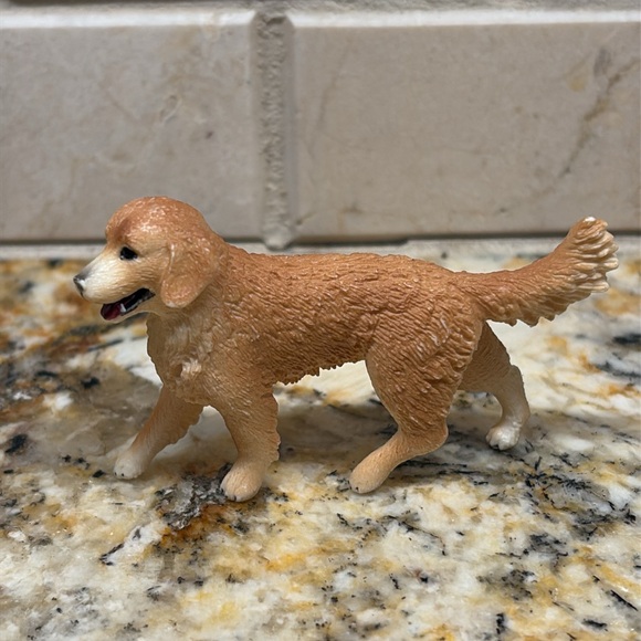 schleich | Toys | 6395 Schleich Golden Retriever Female Dog Dog ...